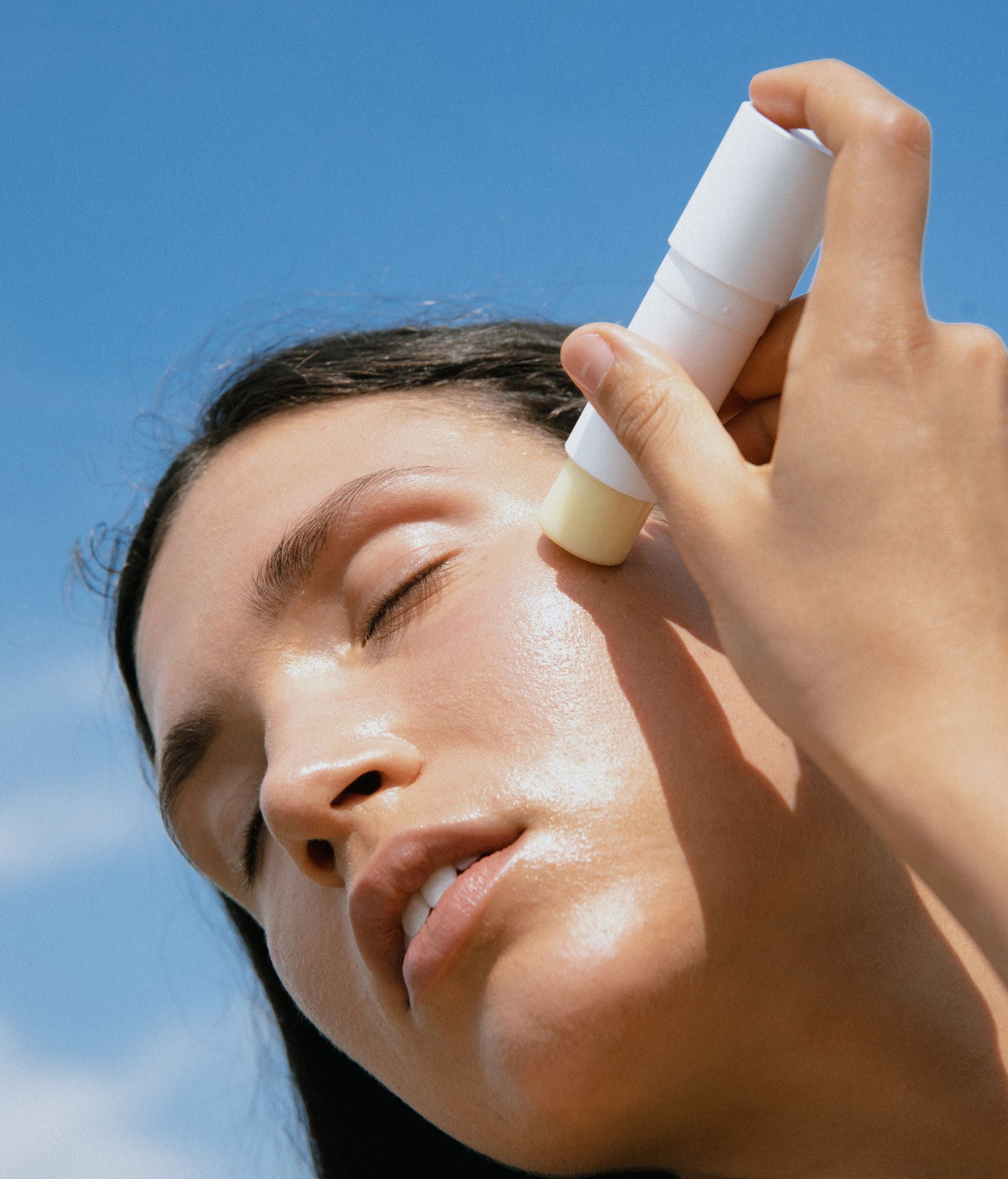 TRANSPARENT SUN STICK – adesso beauty